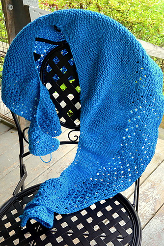 Ravelry: Rincewind Running Away Shawl pattern by Tabitha's Heart