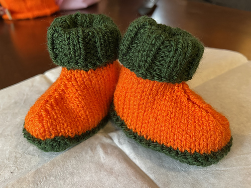Ravelry: Baby Hug Boots pattern by marianna mel