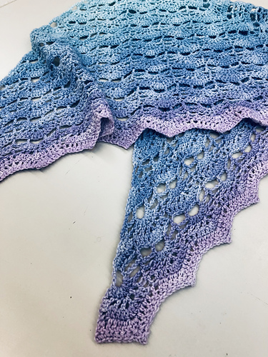Ravelry: Sugar Plum Shawl pattern by Rachy Newin