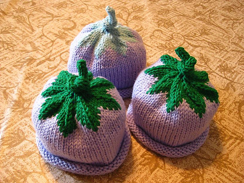 Ravelry: takdpm's Berry Baby Hats