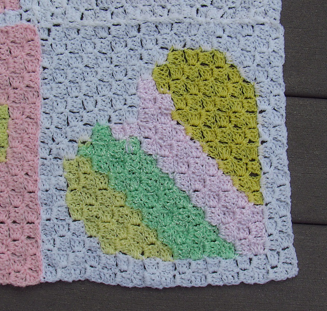 Ravelry: takdpm's Hearts C2C Baby Blanket