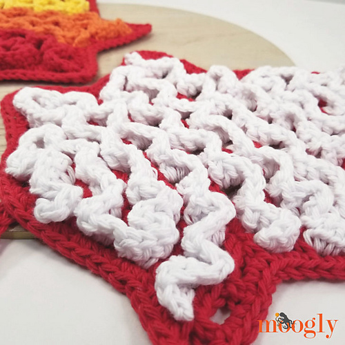 Ravelry: Leaf Wiggle Trivet pattern by Tamara Kelly