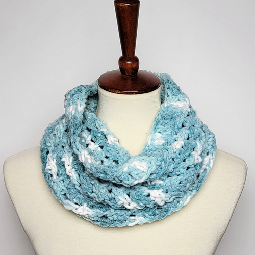 Ravelry: Cozy Fleece Cowl pattern by Tamara Kelly