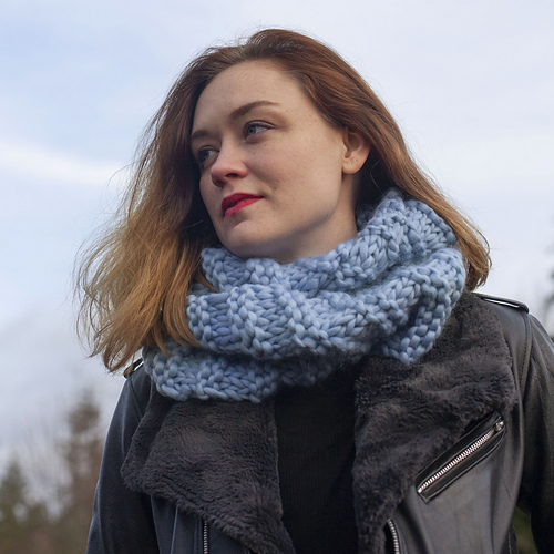 Ravelry: Air Merino Outlander Cowl pattern by Living Dreams Yarn