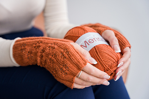 Ravelry: Flowery Arm Warmers pattern by Tanja Steinbach