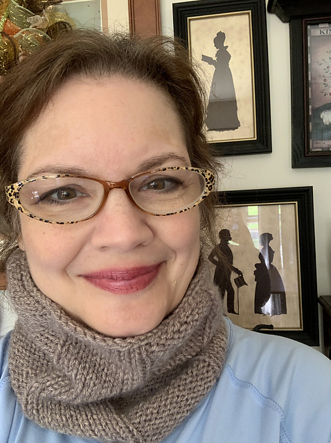 Ravelry: the everyday Jane cowl pattern by The Sampler Girl