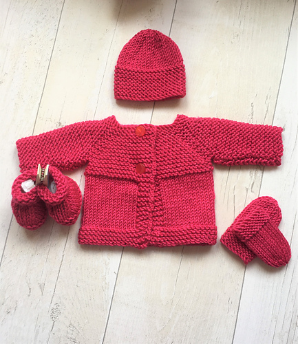 Ravelry: Babbity Baby Jacket pattern by marianna mel