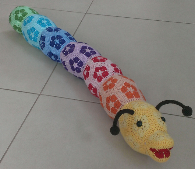 Ravelry: tatyako's African flower worm pillow