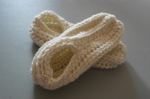 Ravelry: Retro slippers pattern by T L