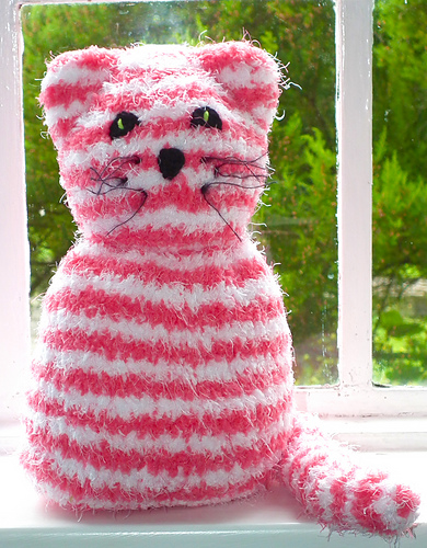 Ravelry: Chunky Cuddle Cats pattern by The Home of Craft