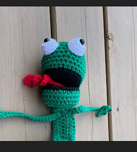 Ravelry: Crochet Frog Door Stop pattern by Tracy Rostek