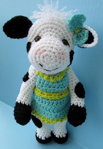 Ravelry: Cute Cow pattern by Teri Crews