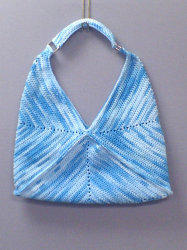 Ravelry: Granny-gami Purse pattern by Berry Hurricane