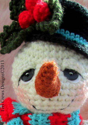 Ravelry: Huggable Snowman pattern by Teri Crews
