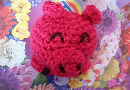 Ravelry: Pig. Heads or tails? pattern by Rosaura Valdez