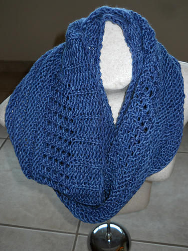 Ravelry: Layer Cake Loop pattern by steepndeep's Designs