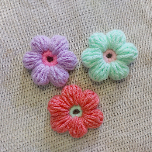 Ravelry: Easy Puff Flowers pattern by Thao Homemade Crochet