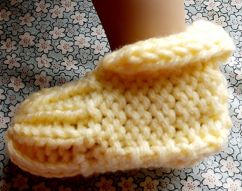 Ravelry: Classic Slippers for Loom Knitters pattern by Kathryn Doubrley ...