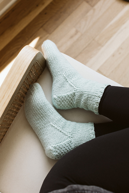 Ravelry: Vanilla Socks pattern by The Blue Mouse