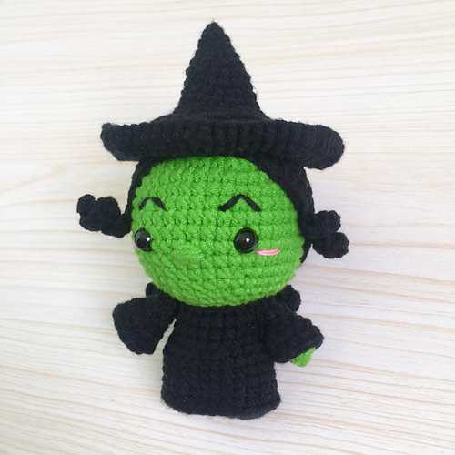 Ravelry: The Wicked Witch pattern by Mitch Agot