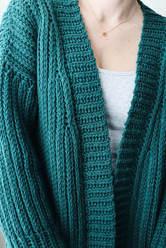 Ravelry: Cavalcade Cardigan pattern by Tanya Johnson | The Cozy Knot