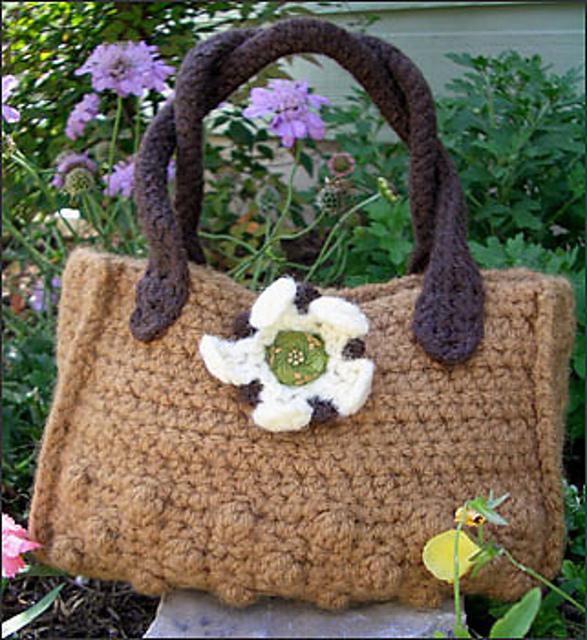 Ravelry: Bobble Handbag with Flower Closure pattern by Fable Handmade Goods
