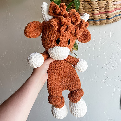 Ravelry: Snuggler Highland Cow pattern by Kali Dahle