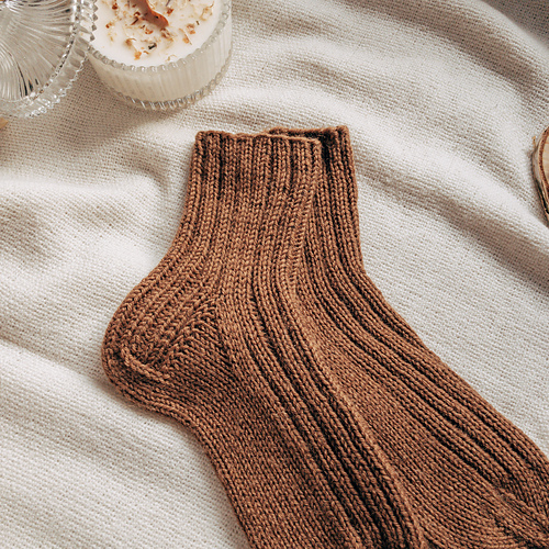 Ravelry: Minimalist Socks pattern by Izabela Grzybek