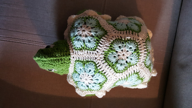 Ravelry: CableRiverDesign's Guacamole the African Flower Turtle