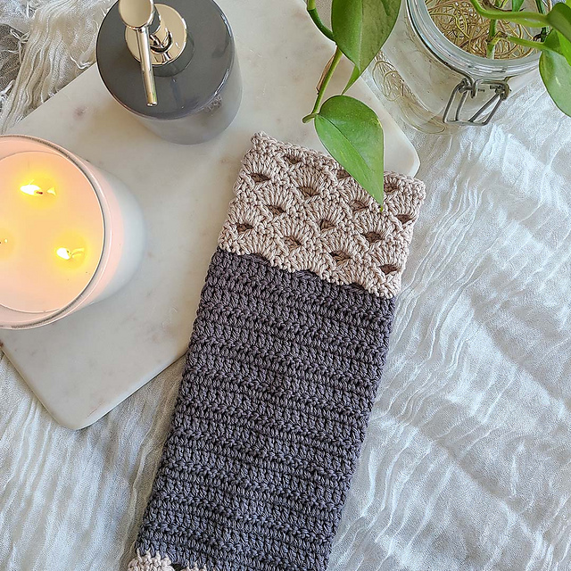 Ravelry: Simple Farmhouse Hand Towel pattern by Shannon Holding