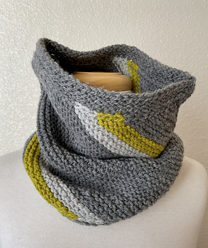 Ravelry: Monadnock Cowl pattern by Nick Davis