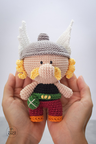 Ravelry: Asterix amigurumi pattern by Ana Carolina