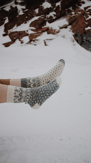 Ravelry: grain socks pattern by saskie&co