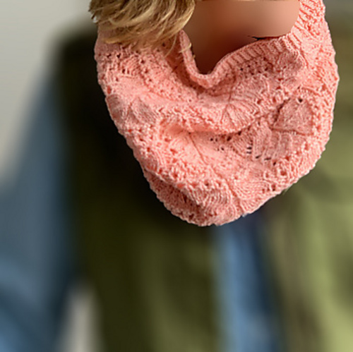 Ravelry: Pennon Cowl pattern by Plucky Knitter Design