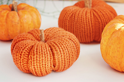 Ravelry: Munchkin Pumpkin pattern by The Sleepy Stitch
