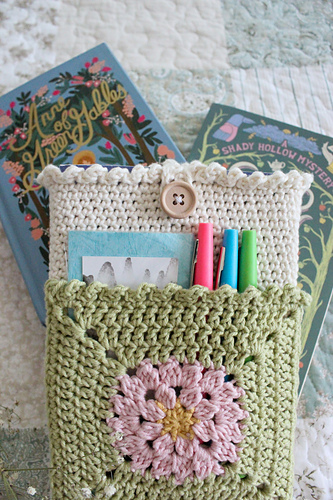 Ravelry: Kindred Spirits Book Sleeve pattern by Stitchberry