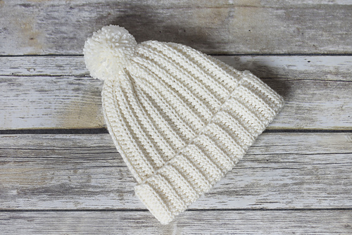 Ravelry: Easy Breezy Ribbed Beanie pattern by The Turtle Trunk