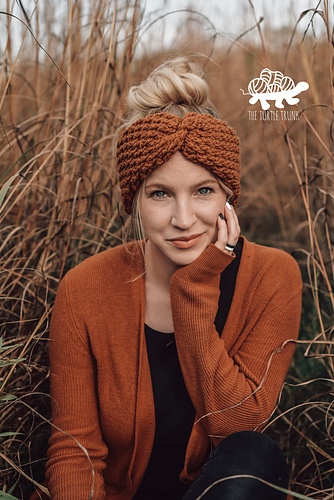 Ravelry: Country Cottage Headband pattern by The Turtle Trunk