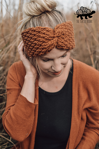 Ravelry: Country Cottage Headband pattern by The Turtle Trunk