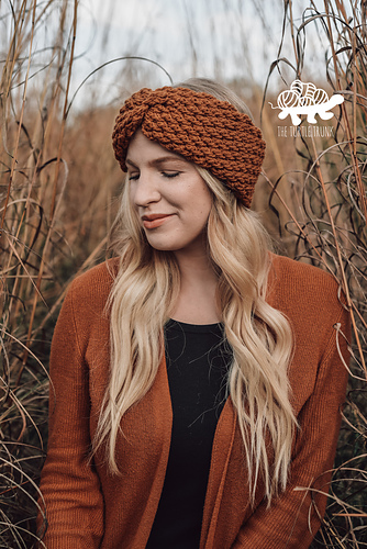 Ravelry: Country Cottage Headband pattern by The Turtle Trunk