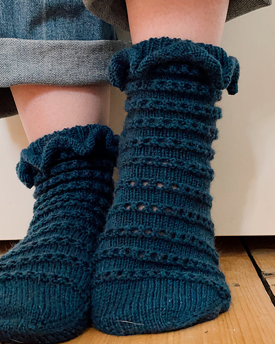 Ravelry: Sharalanda socks pattern by Jacki Badger