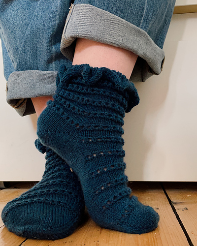 Ravelry: Sharalanda socks pattern by Jacki Badger