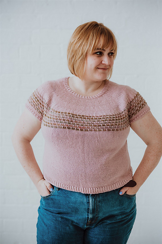Designer: The Woolly Badger | Fasten Off Yarn-a-Long