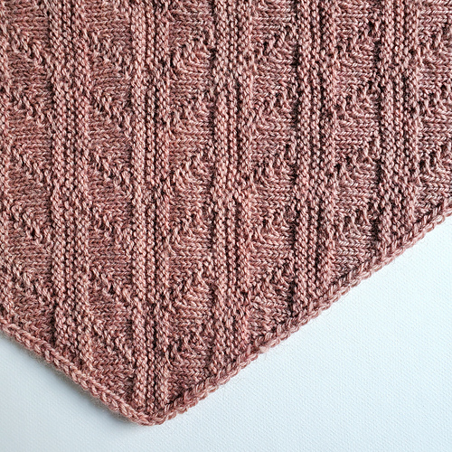 Ravelry: Lineage pattern by Thien-Kieu Lam