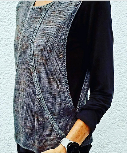 Ravelry: KAWA Sweater pattern by Beatrice Mase