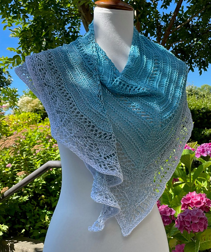 Ravelry: Flirty pattern by Hilary Latimer