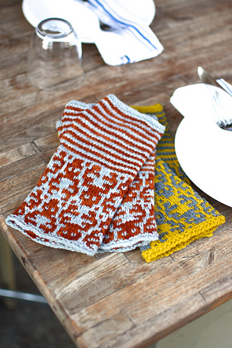 Ravelry: No Deer in Chinatown pattern by Kirsten Kapur