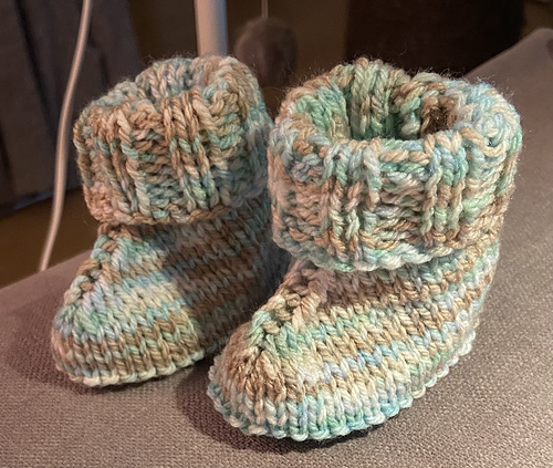Ravelry: Baby Hug Boots pattern by marianna mel