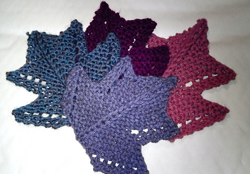 Ravelry: Maple leaf pattern by Lesley Stanfield