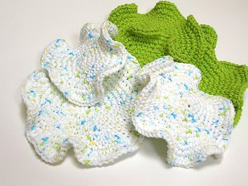 Ravelry: Ruffled Round Scrubbie Dishcloths pattern by Timary Peterson